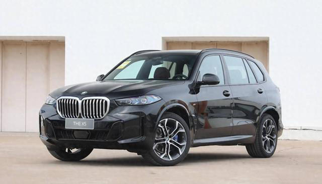 实拍宝马X5，轴距超3米1，入门配2.0T+8AT动力，选它还是新势力？