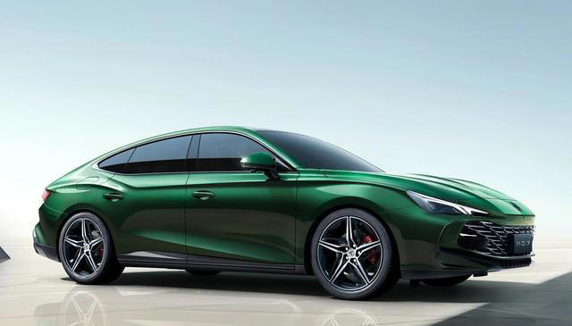 国产中的“颜王”，配2.0T+9AT，比奥迪A7更漂亮，才13.59万