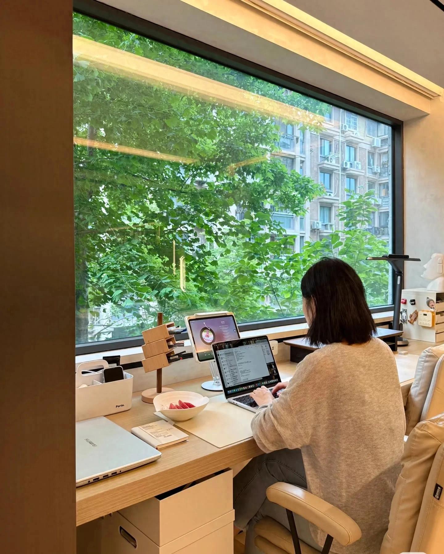 这是我见过最美的家！成都美女138平“树景房”装修超好看