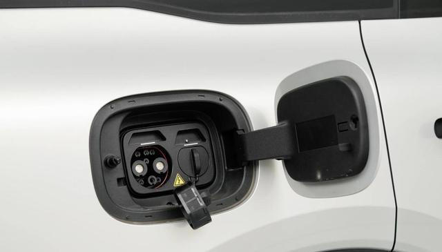 插混中型SUV硬碰硬！长安启源Q07 VS 宋L DM-i，选谁更香？