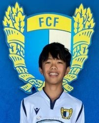 博主：中国香港小将明晓楠跳级至葡超U15并完成首秀