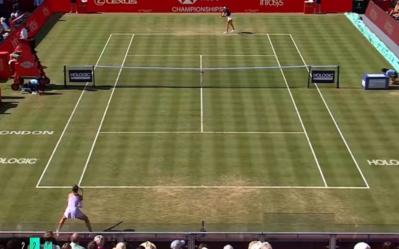 郑钦文憾负阿尼西莫娃 无缘WTA500伦敦站决赛