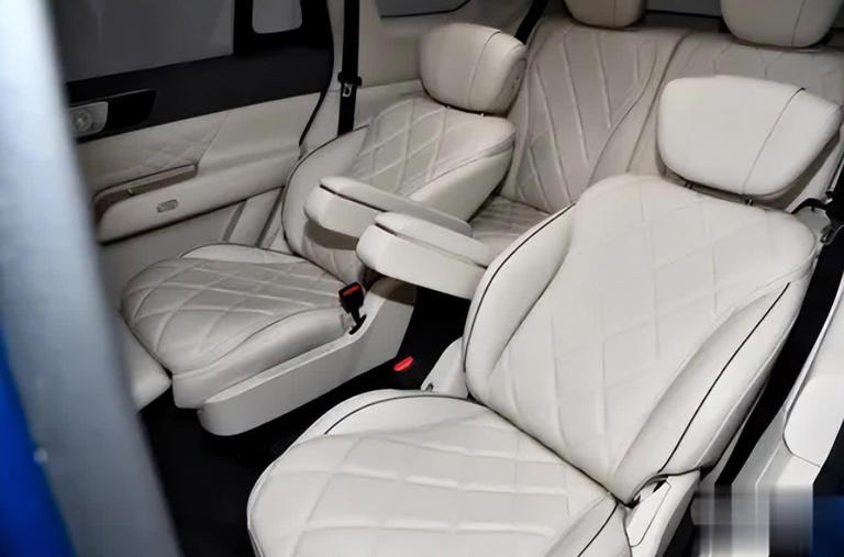 激光雷达配23个喇叭！奇瑞风云T11亮相，L9车主会羡慕？