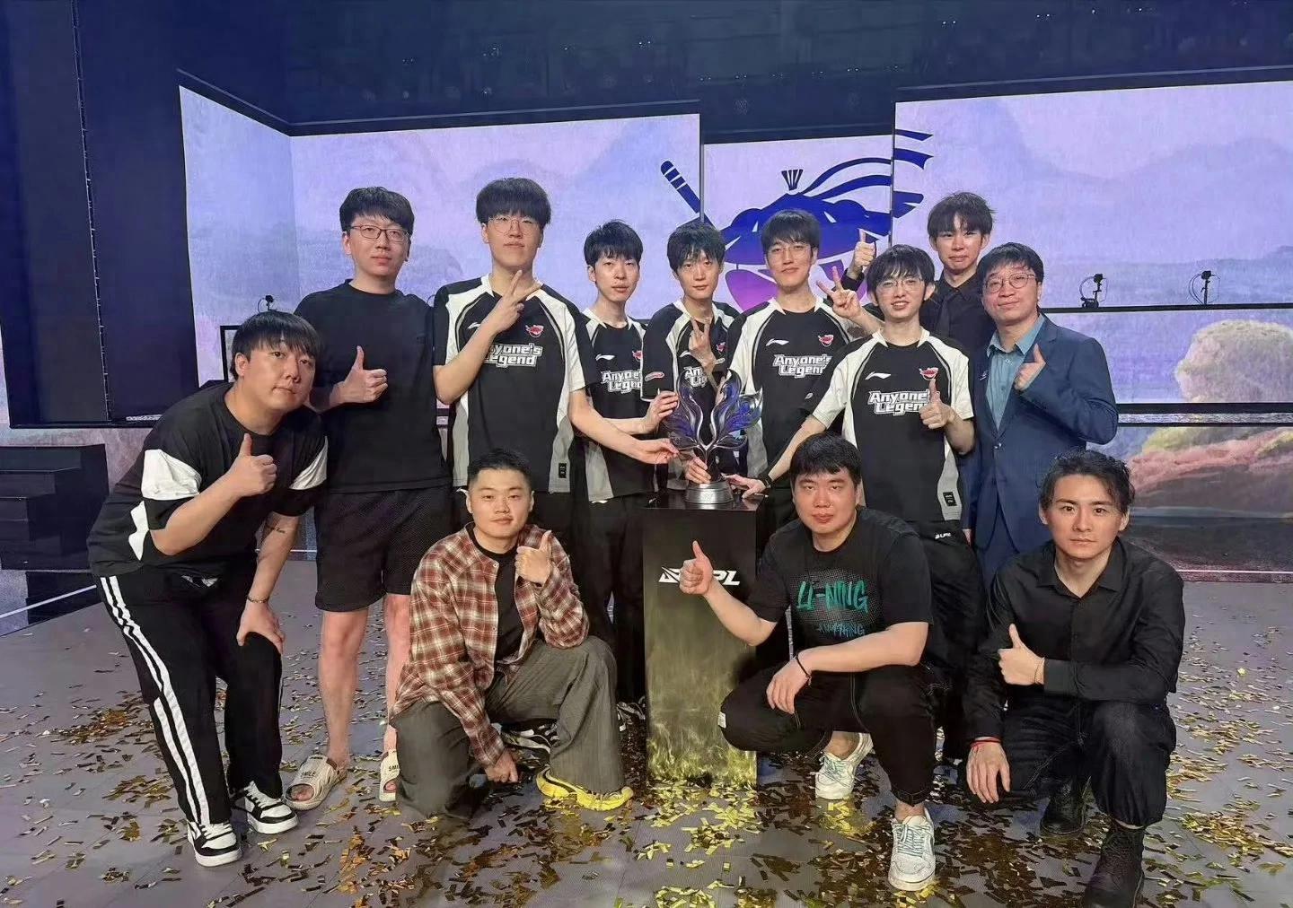 Bin嘴硬剥夺AL冠军资格！朱开喊话BLG更换打野