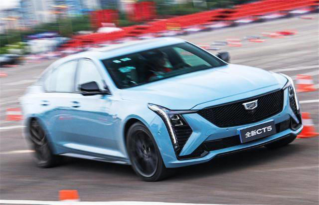 燃油党的胜利，现在20万都能买到ES和CT5了？