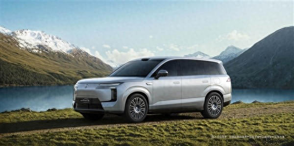 腾势汽车发布全新N8L官图，定位大型SUV，售价33-40万元