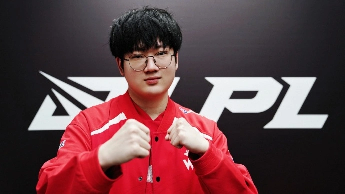 G2爆冷翻车LEC新王登基！Bin复刻369剑姬：对位奎桑提砍下MVP