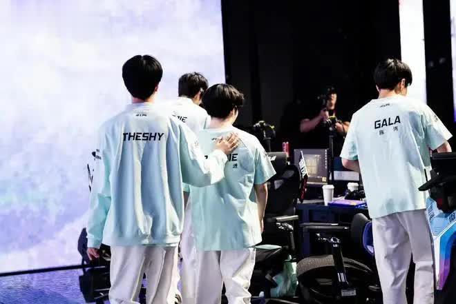 Bin韩服秒选剑姬打奎桑提，轻松MVP，369遭公开调侃