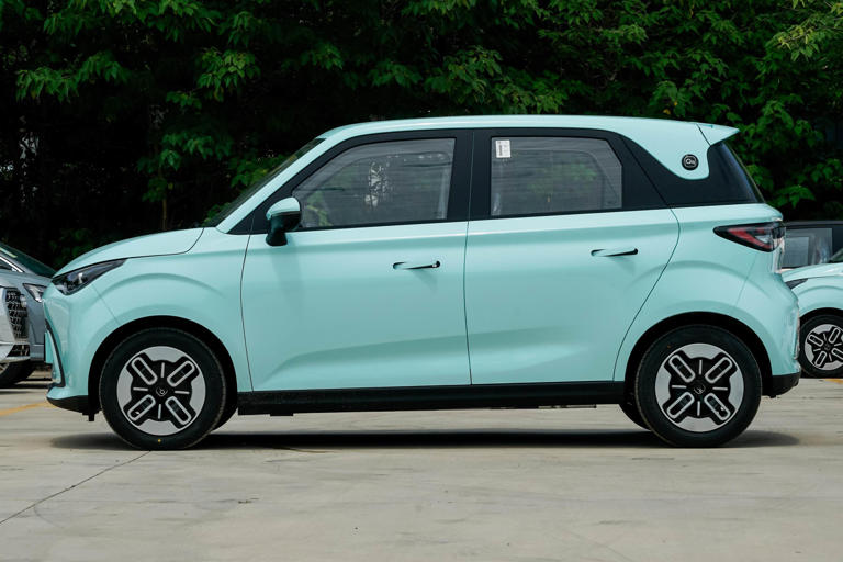 奇瑞多米纯电SUV，5座空间实用，405km版本性价比更高？