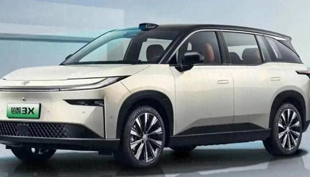 狭路相逢勇者胜 广汽丰田铂智3X与一汽丰田bZ5谁更值得入手