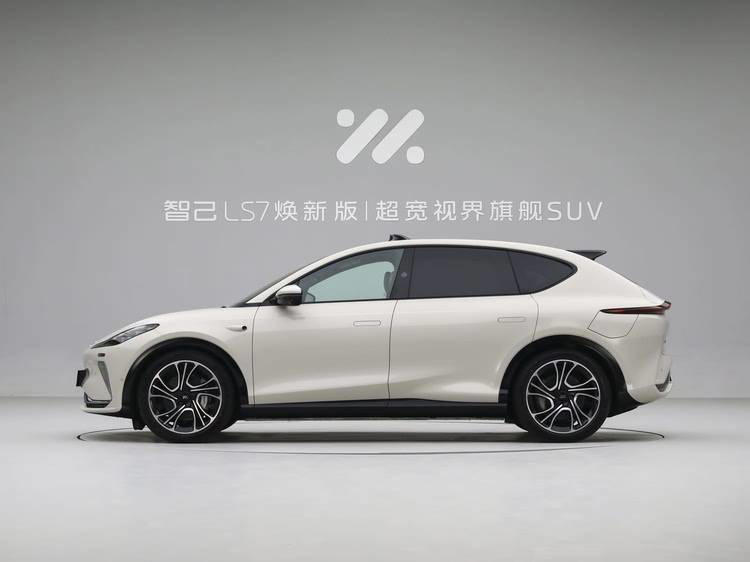 智己LS7焕新版来袭！800V架构+豪华底盘，静音座舱舒适升级