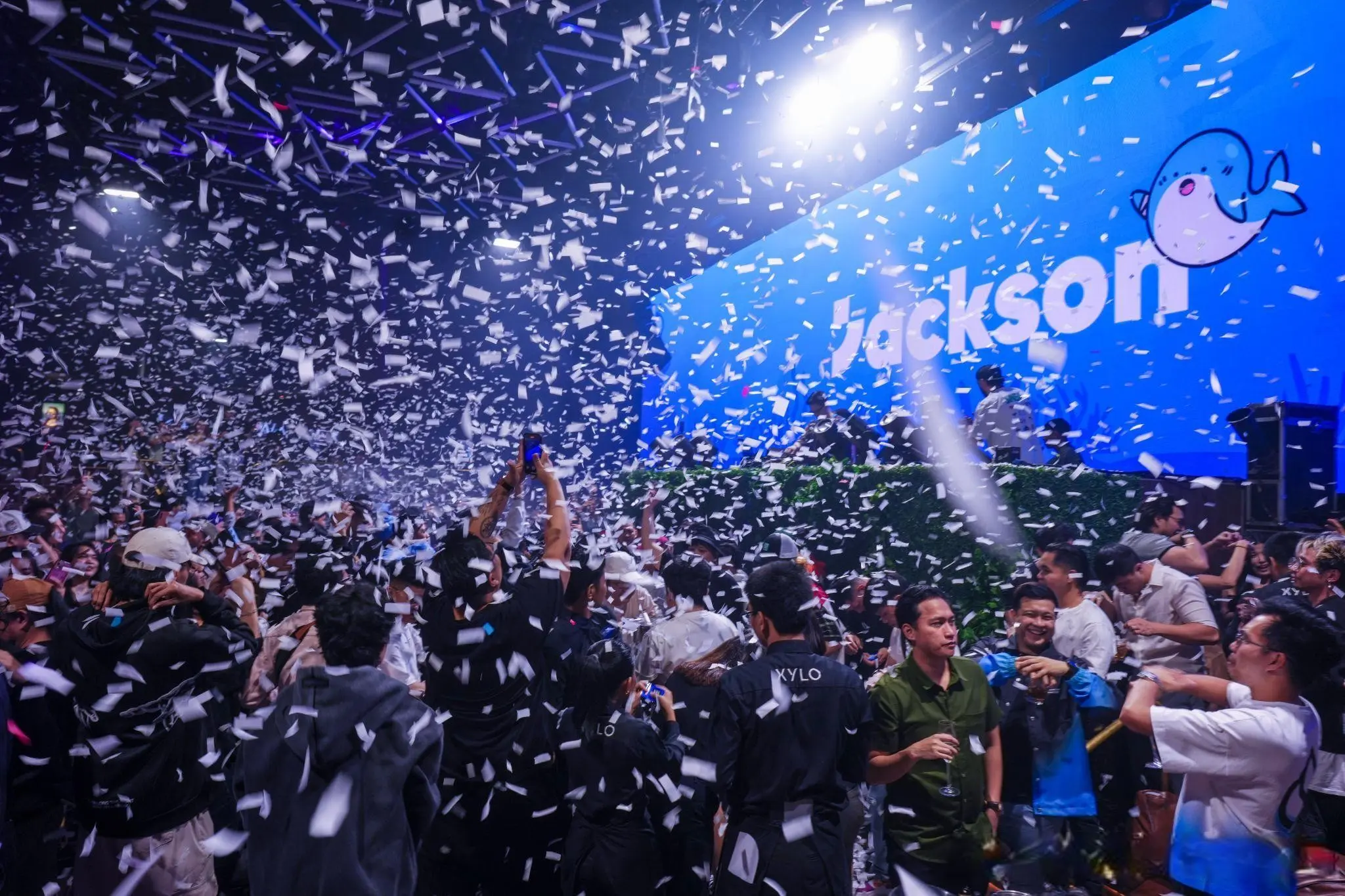 Jackson.io「The Sharkz Night」吸引800名NFT持有者参加