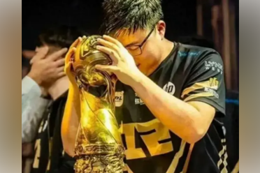 UZI收购RNG?重启银河战舰,Mlxg爆料太猛：也许有合作