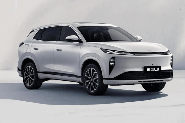 东风风神L8实车现身，比零跑C10大，配1.5T插混+3C超充