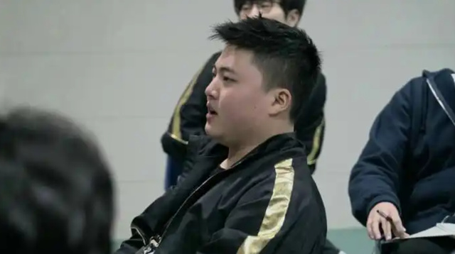 LOL：BLG回复粉丝，选手身体逐渐好转，MLXG替Uzi回应S8世界赛