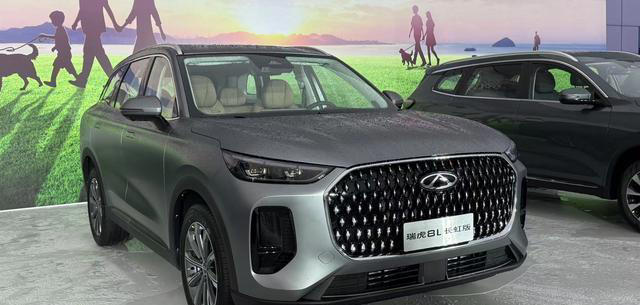 瑞虎8L长虹版 & 瑞虎8PLUS乘风版双车上市：奇瑞亮剑技术价值战