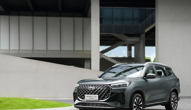 双子星驾到，奇瑞瑞虎8L长虹版／瑞虎8PLUS乘风版上市