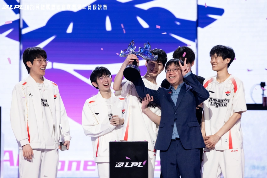 AL采访再翻车！Tabe谈梦想阵容，上单选Bin没选圣枪哥惹粉丝不满