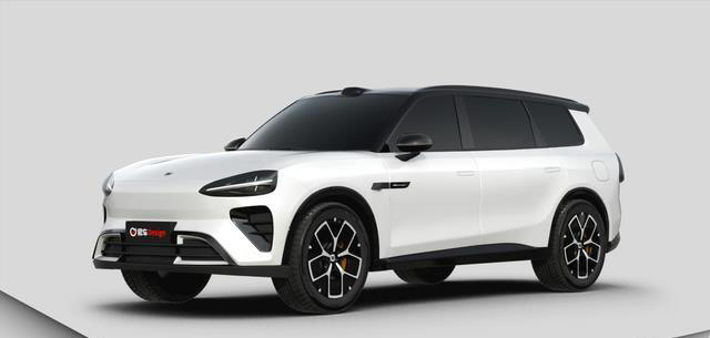 小米“YU9”实车曝光，长超5米3，增程+续航1500km，对标问界M8？