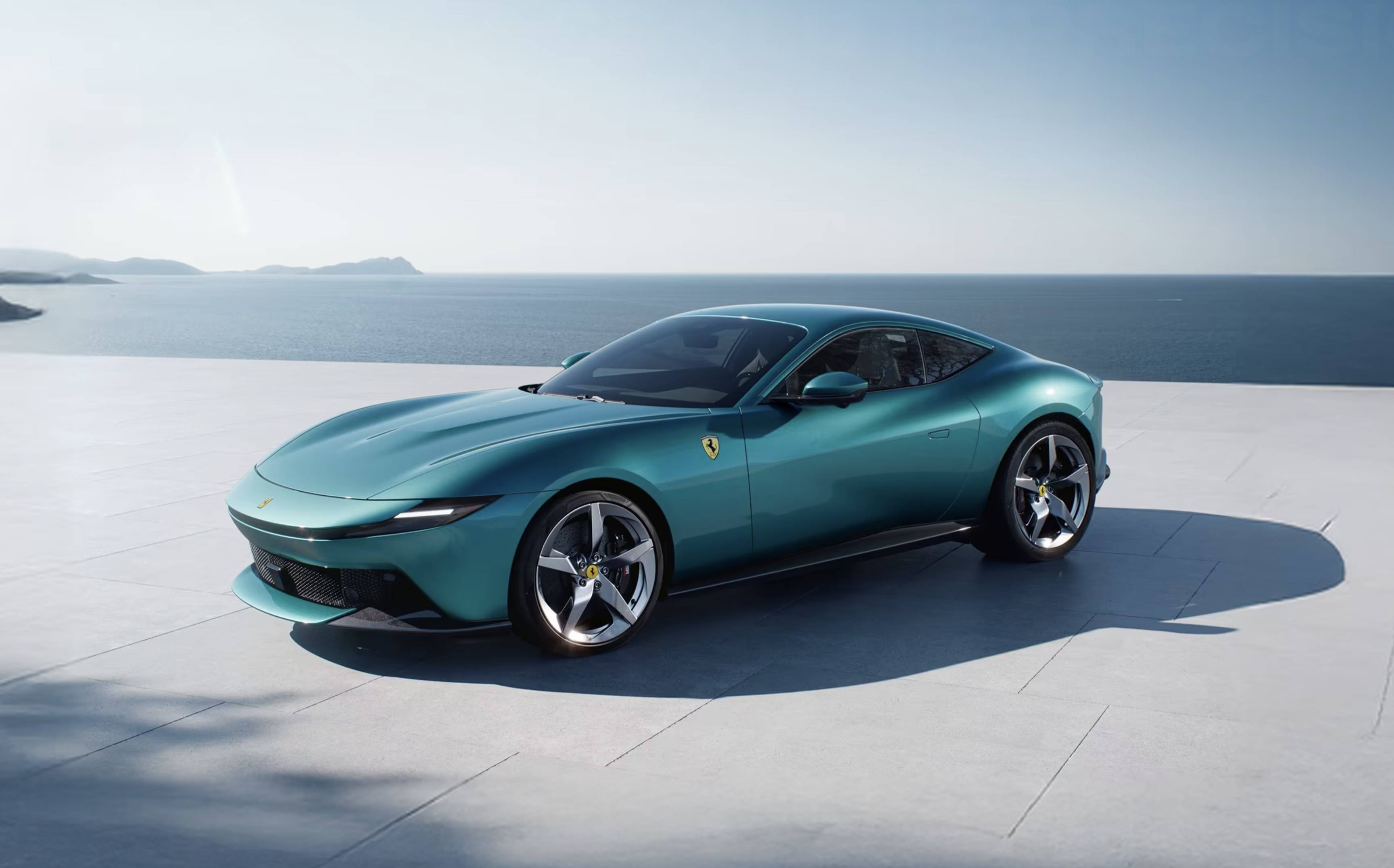 最便宜的法拉利来了！外观动力全面升级，方向盘却在「开倒车」