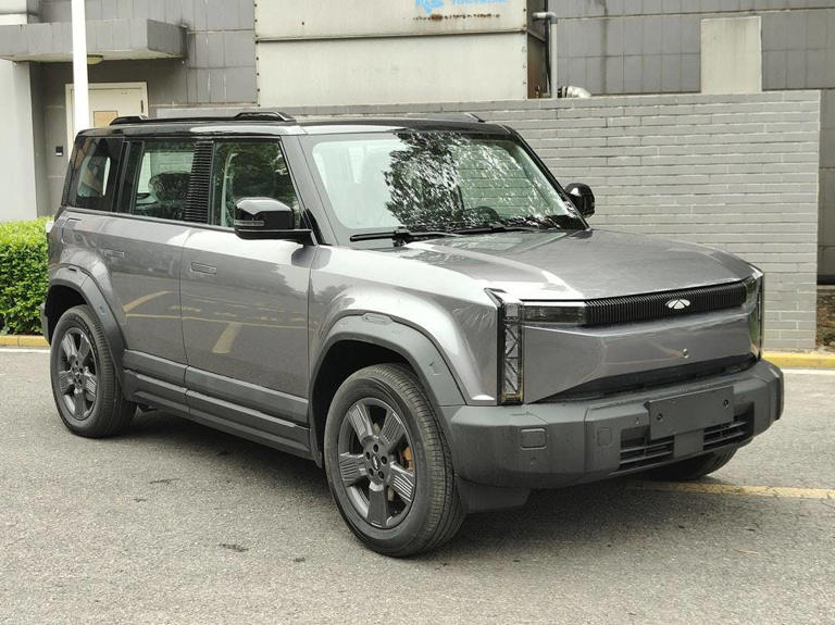 奇瑞X3系列新车曝光：iCAR 03/03T变身奇瑞品牌，增程版X3L亮眼登场