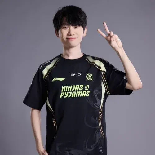 Uzi和Ming力挺Mlxg！Doinb建议Mlxg打职业还债，Mlxg:继续上诉