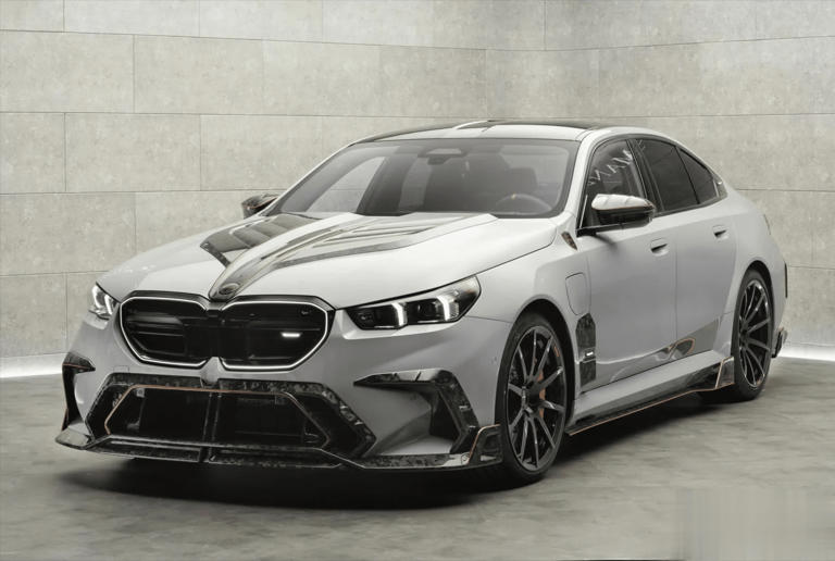 Mansory宝马M5帅气登场！搭载4.4T V8 PHEV引擎
