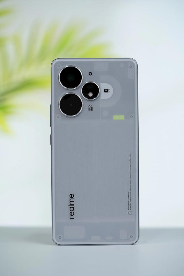 1699元透明手机！真我Neo7 Turbo图赏