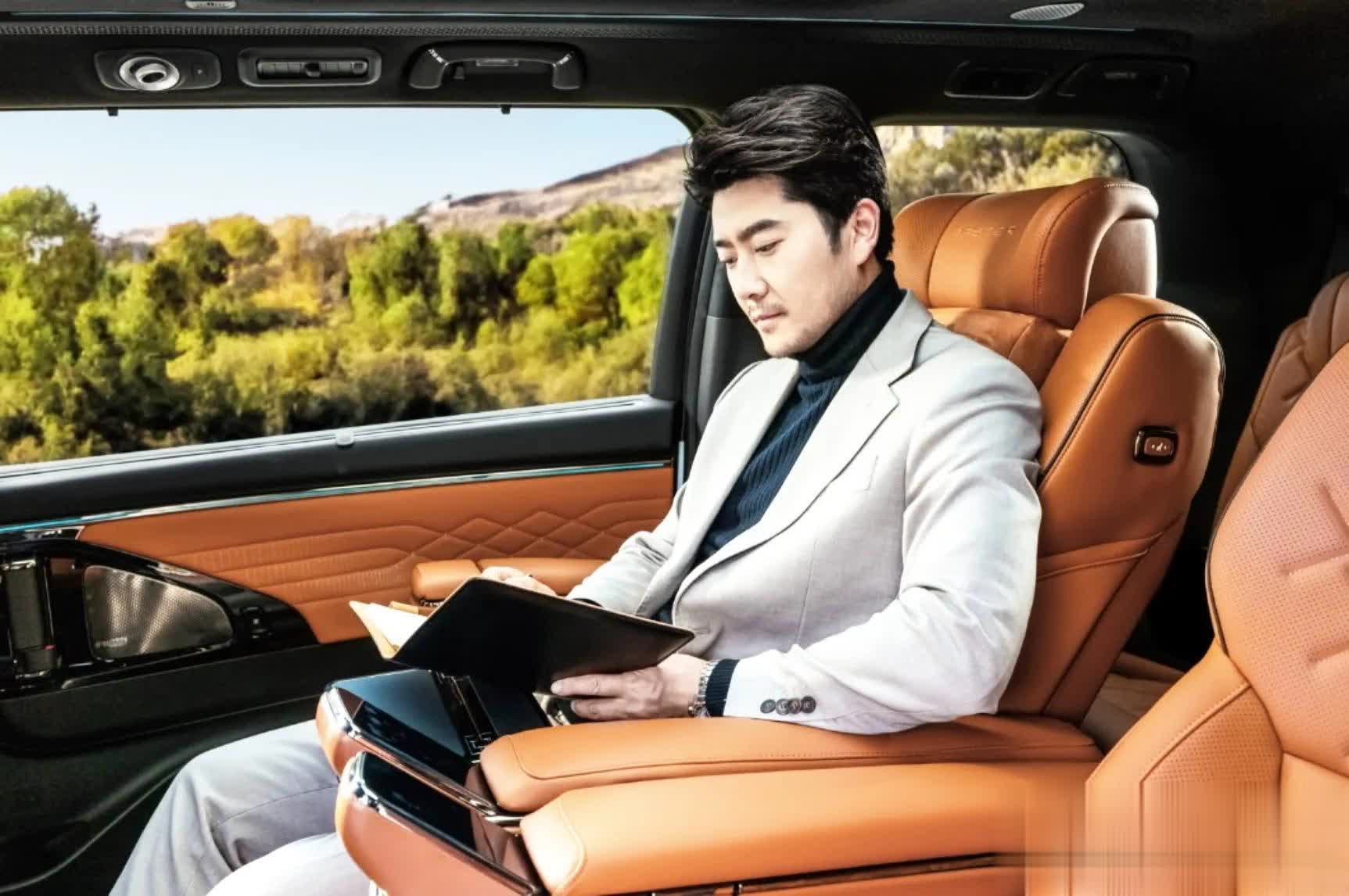 终于等到！这款全新MPV续航超1200km，豪华不输雷克萨斯LM！