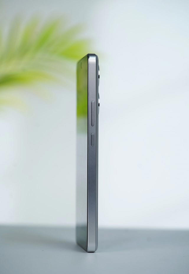 1699元透明手机！真我Neo7 Turbo图赏