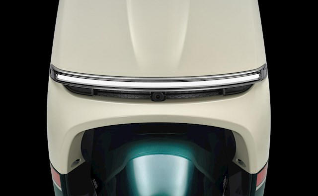 11980起 春风首款复古踏板150 AURA上市：颜值高到没朋友