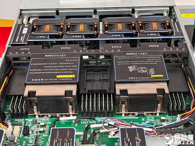 48家齐发！龙芯3C6000系列揭秘：终于开始堆核 超越三代至强只是开始