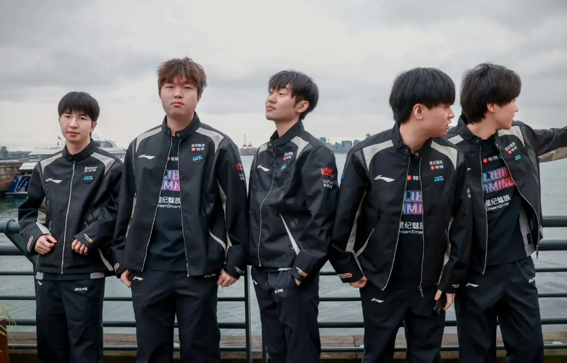 Knight亮TES队标引争议！LPL终结国际赛事连败，Bin低调喊话LCK