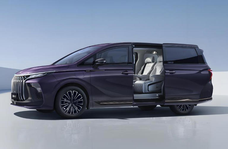 MPV黑马星海V9 19.99万起 诚意十足！