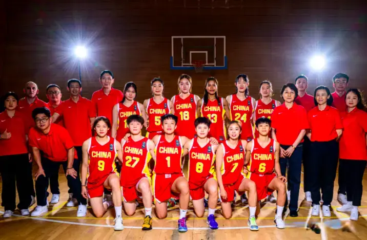 中国U19女篮65分溃败！4场狂输156分耻辱出局，全队仅2人上双