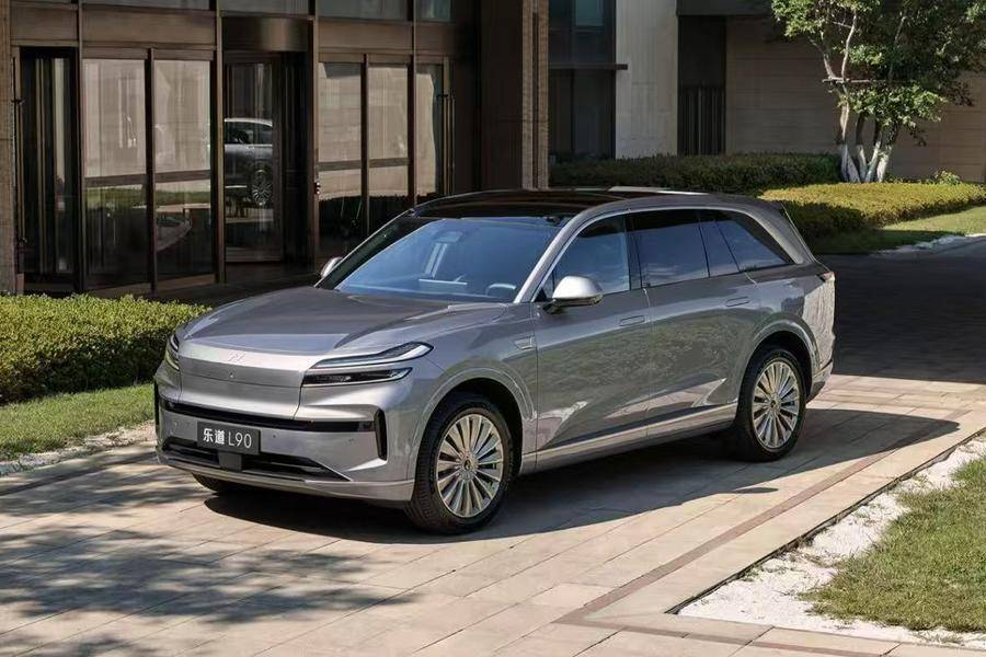 听劝后的蔚来，杀入大三排家用SUV市场