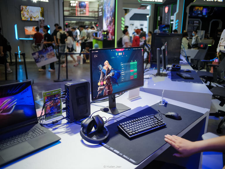 ROG叒出新品啦！BW2025 华硕ROG新品再亮相