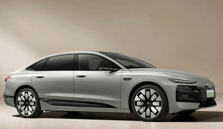 奥迪A6L纯电版来袭，前卫造型搭配华为智驾，能否挑战宝马i5地位？