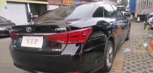 2025款丰田新一代皇冠登场！配2.4T+6AT+四驱，实力完爆奥迪A6