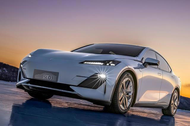 作为家庭用车：零跑 C01对比深蓝 SL03，谁更优秀？