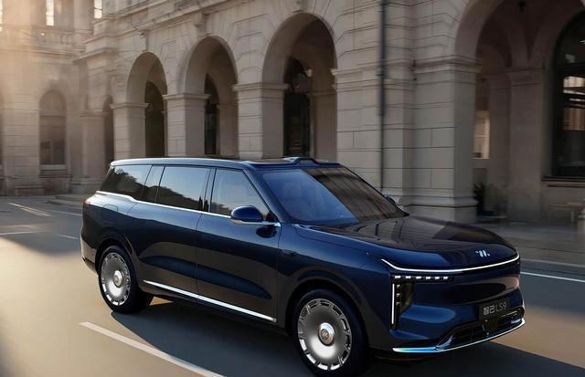 智己LS9前瞻：纯电续航里程318km 或售30.99万元起