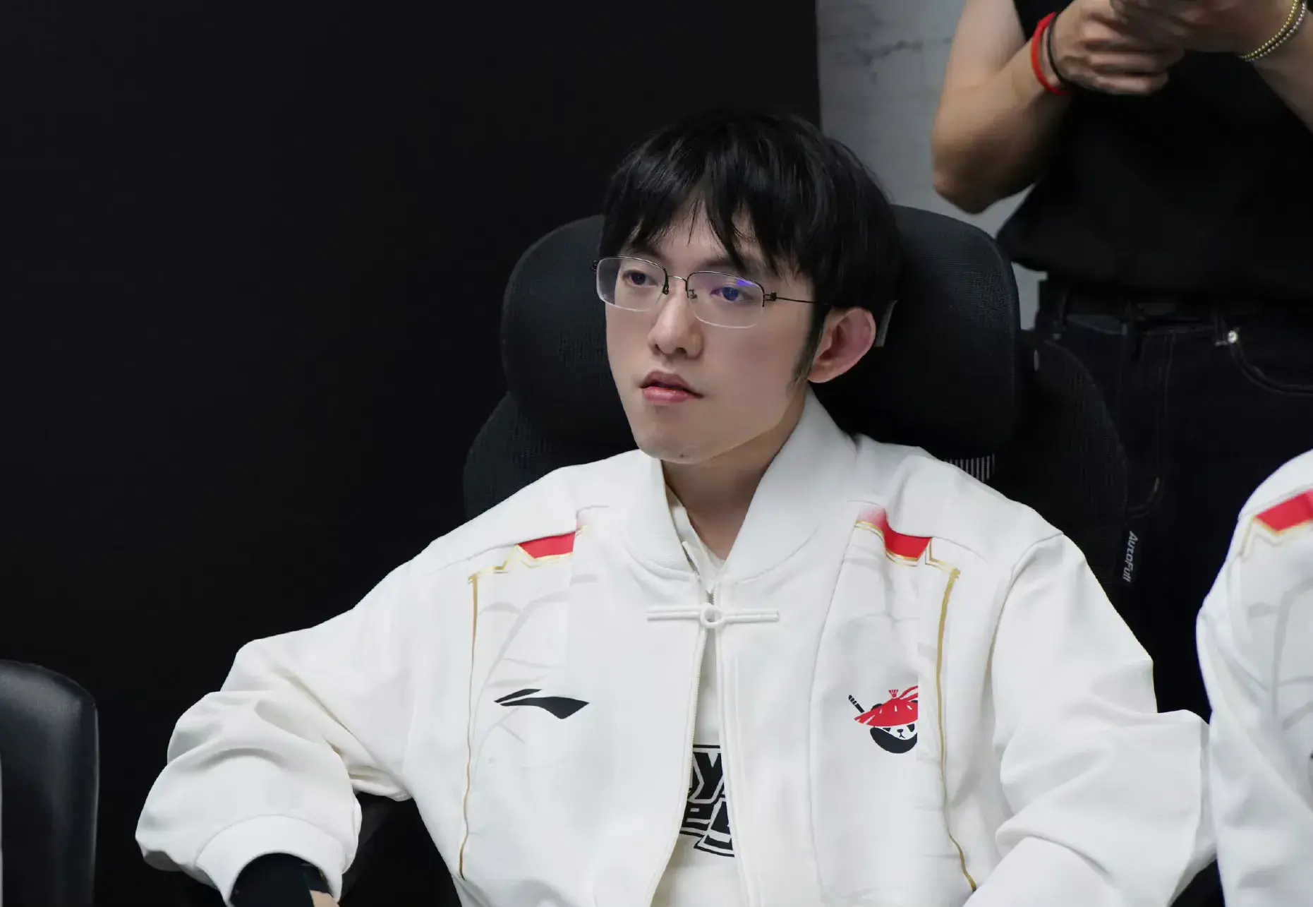 LPL成功打破T1魔咒！圣枪哥完成救赎，BLG再遭Tabe疯狂打脸