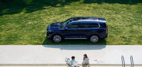 价差近9万性能更全面：揽月CDM用实力定义电混SUV 新标准