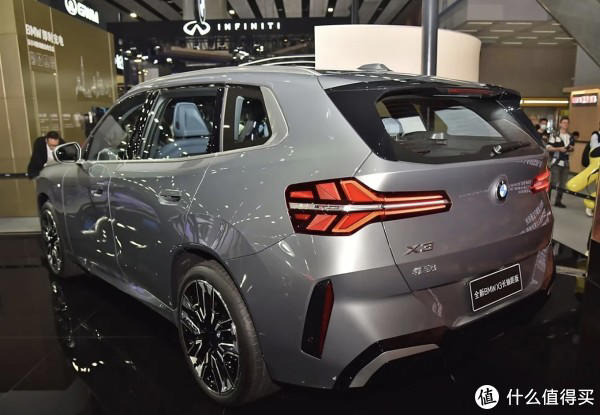 宝马“标轴X5”已跌至24万，2.0T+8AT四驱，难怪销量会大增