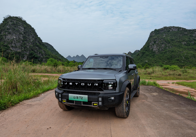 20万级混动方盒子！深蓝G318和捷途山海T2，选谁？