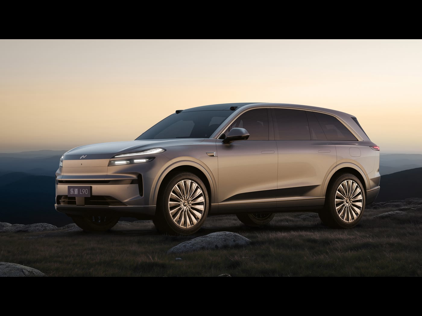 乐道L90内饰官图曝光，延续L60设计，空间成卖点