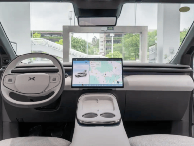 小鹏G7错位竞争小米YU7，19.58万起售主打智能舒适空间