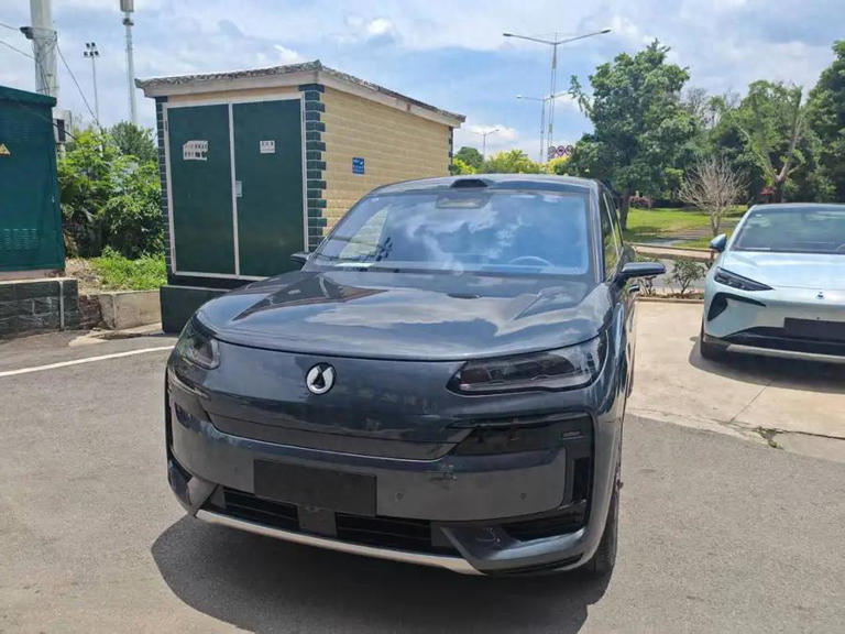 腾势 N9：40 万级中大型插混 SUV 为何能成为 BBA 平替新选择？