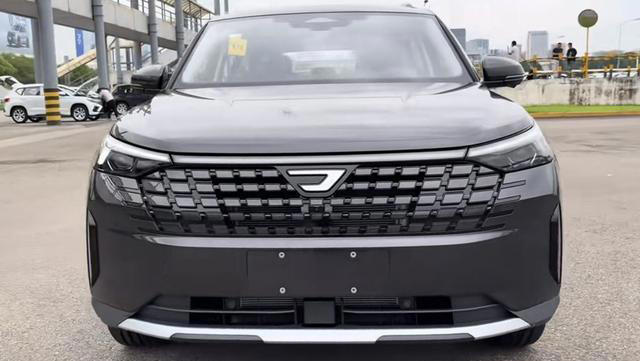 捷达VS8工厂现身，配无边界中网，尺寸超捷达VS7，搭载1.4T发动机