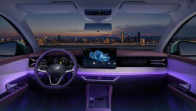 捷达VS8细节全曝光，尺寸比VS7略大，搭载1.4T动力，内饰全面升级